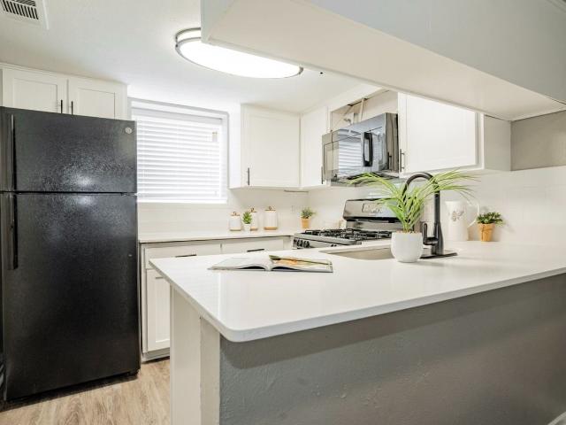 Aero White Rock 2 Bedroom Apartment for Rent at 9857 Audelia Rd, Dallas, TX 75238 Lake Highlands