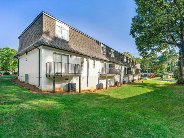 Aero 24Twenty 1 Bedroom Home for Rent at 2420 Heaton Dr, East Point, GA 30344