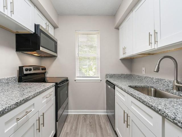 Aero 24Twenty 3 Bedroom Home for Rent at 2420 Heaton Dr, East Point, GA 30344