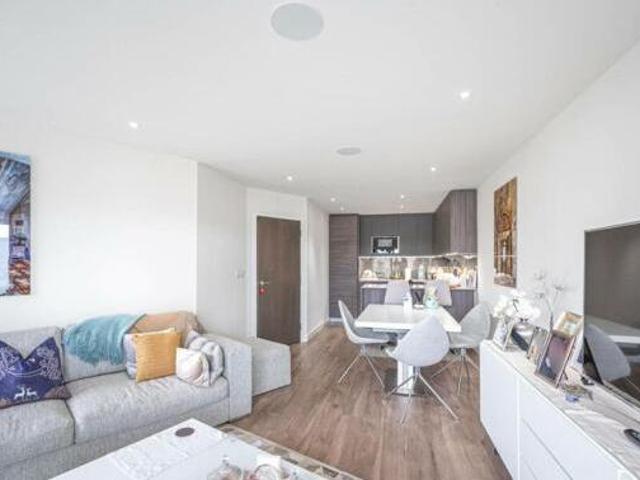Aerodrome Road, Colindale, 2 Bedroom Flat