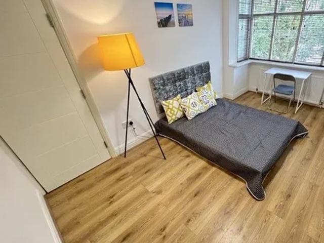 Aerodrome Road, London, NW4 4SR, United Kingdom | Room for rent #165459235 | Rentberry