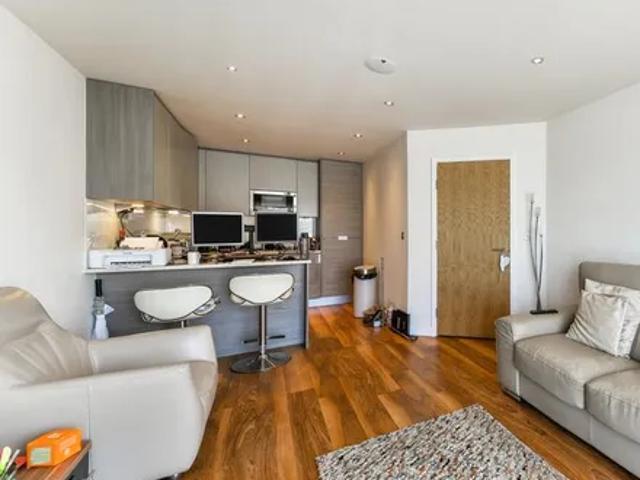 Aerodrome Road, London, NW9 5JE, United Kingdom | 2 bed apartment for rent #137930958 | Rentberry