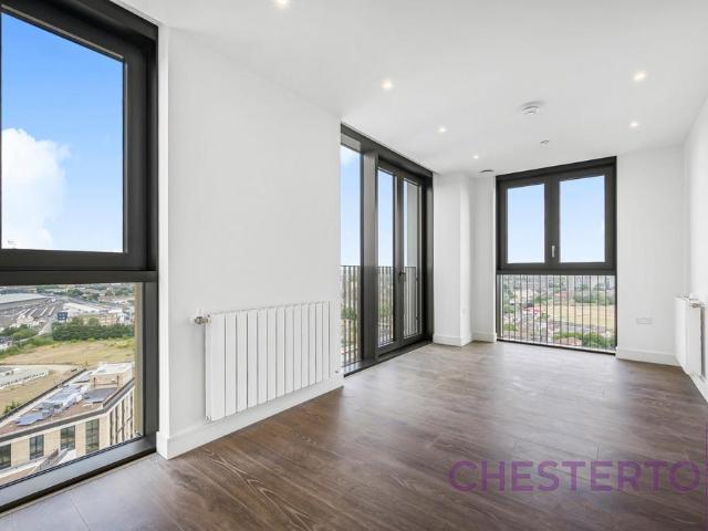 Affinity View, London, E16 2 bed flat to rent £2,600 pcm £600 pw