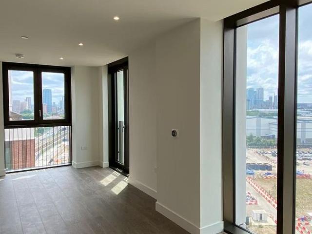 Affinity View, London E16, 2 bed flat to rent, £3,100 pcm | PrimeLocation