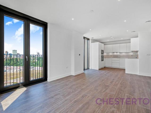 Affinity View, London, E16 2 bed property to rent £3,200 pcm £738 pw