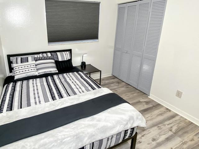 Affordable Modern Comfort! Minutes to Groceries, Eats & Bus Stops !