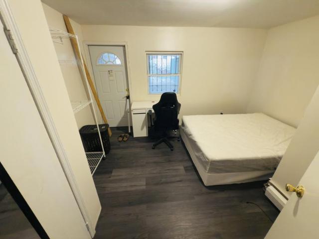 Affordable and Cozy Room in Bedstuy Utilities inc!