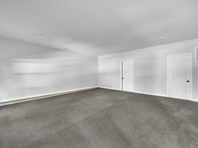 Affordable CoLiving Near University City – Utilities + WiFi Included