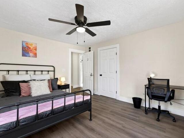 Affordable & Comfortable Walnut Hills Home | Bus Stop 1 Minute Away | Easy Work Commute