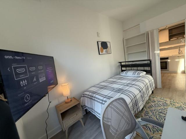 Affordable Furnished Flex Basic Room at The Clifto