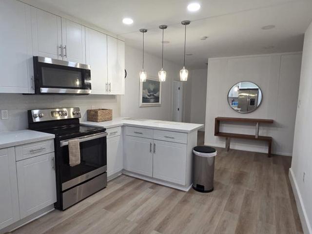 Affordable Fort Lauderdale home Near Transit & Sho