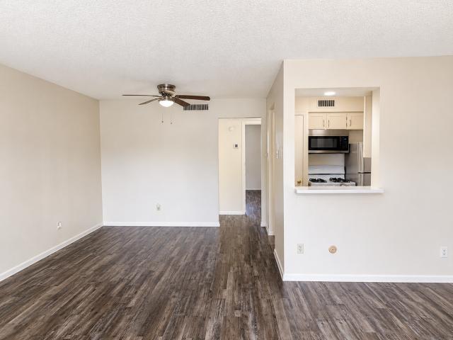 Affordable Living at Kings Square Apartments | $950 1 1 Bedroom Apartment for Rent at 2625 E Illinois Ave, Dallas, TX 75216 Cedar Crest Country Club Estates