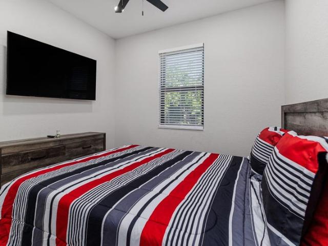 Affordable Private Room | Bartow | Near Lakela