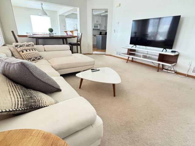 Affordable Private Room in Colorado Springs • Full