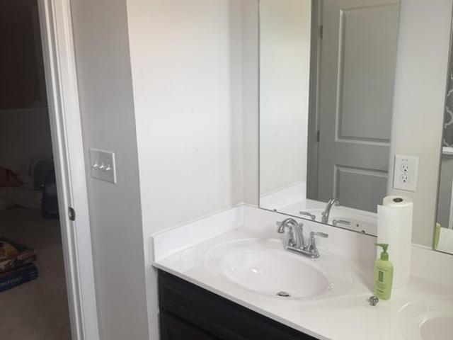 Affordable Room for Rent l