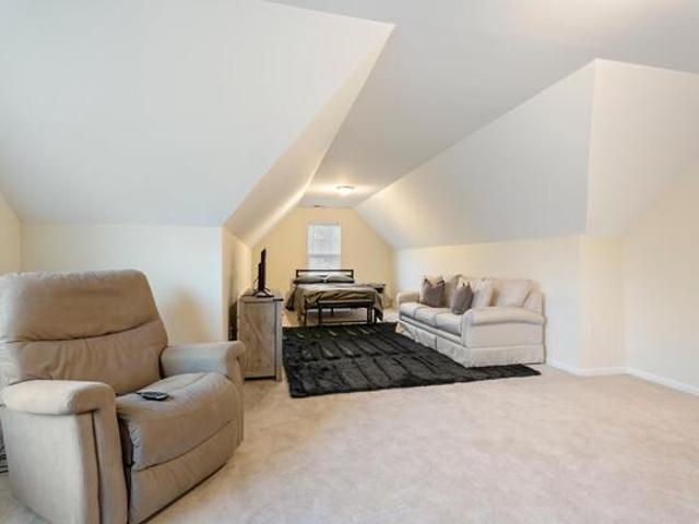 Affordable Room Ideal WFH/Traveling Professionals for Rent in Shared Home Close to UNCC and Concord Mills Area