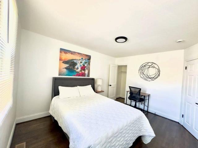 Affordable Room Near Park Heights Available Now