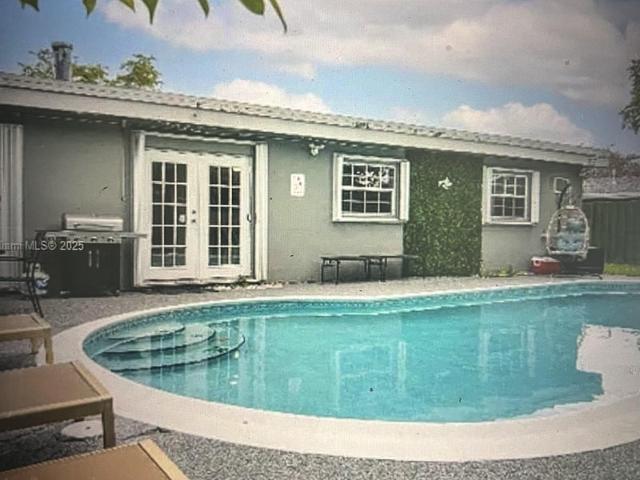 Affordable Room@The Pool House Hollywood Co Living