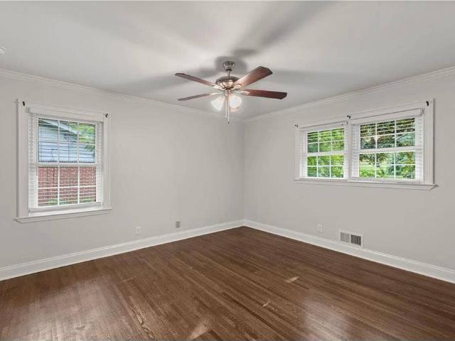 Affordable Room/Keyless entry/Safe