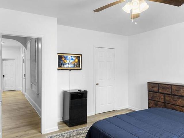 Affordable Rooms for Rent in Spacious Lakeland Home | Private Bath in Every Room
