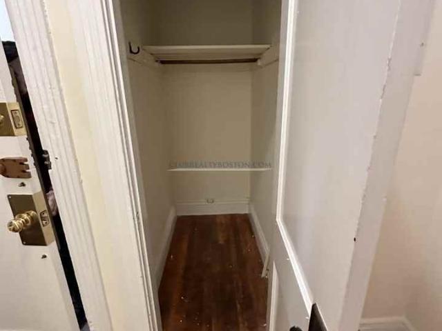 Affordable 1 bed in Fenway! 1 Bedroom Apartment for Rent at 27 Park Drive #2, Boston, MA 02215 Fenway Kenmore Audubon Circle Longwood