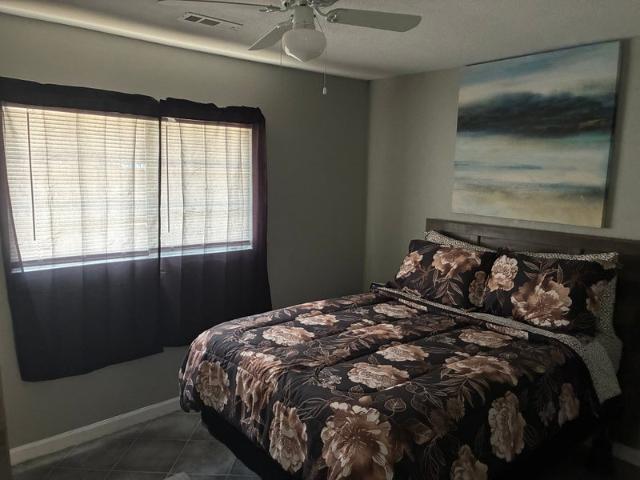 AffordableCleanComfortable Room Available Griffin