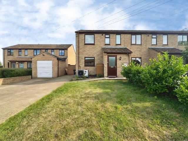 Akeman Close, Ely, CB6 2 bed property to rent £1,225 pcm £283 pw