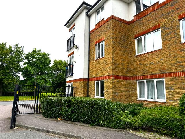 Akerlea Close, Netherfield, Milton Keynes MK6, 2 bed flat to rent, £1,275 pcm | PrimeLocation