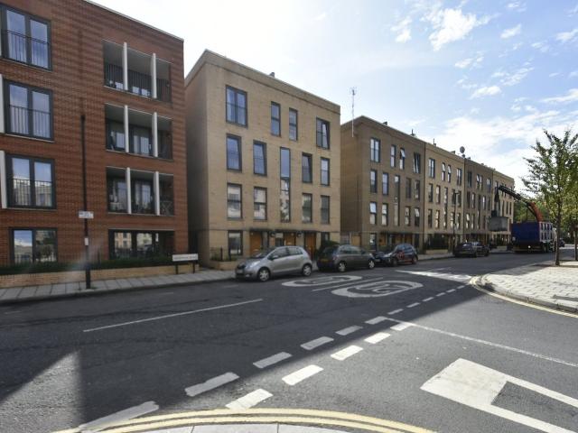 Akerman Road, London SW9, 3 bed maisonette to rent, £3,000 pcm | PrimeLocation