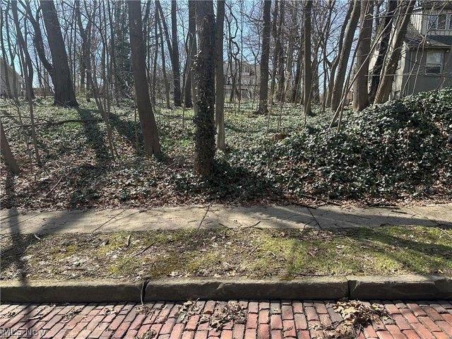 Akron, OH 44303