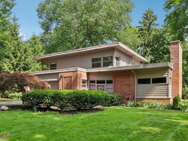 Akron, OH 44303
