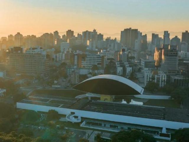 Ahú 2 suites churrasqueira 2 vagas 106m² privativos