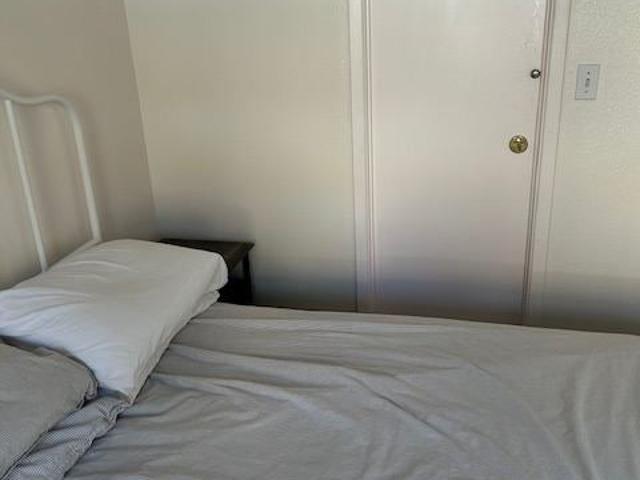 AHWATUCKEE ROOM FOR RENT