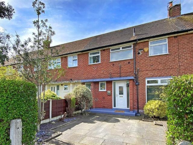 Aimson Road East, Altrincham. 3 bed terraced house to rent £1,395 pcm £322 pw