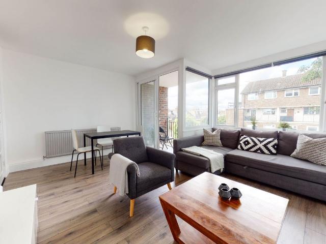 Aintree St, London SW6, 3 bed flat to rent, £3,600 pcm | PrimeLocation