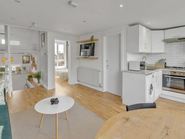 Ainger Road, London NW3, 1 bed flat to rent, £4,767 pcm | PrimeLocation