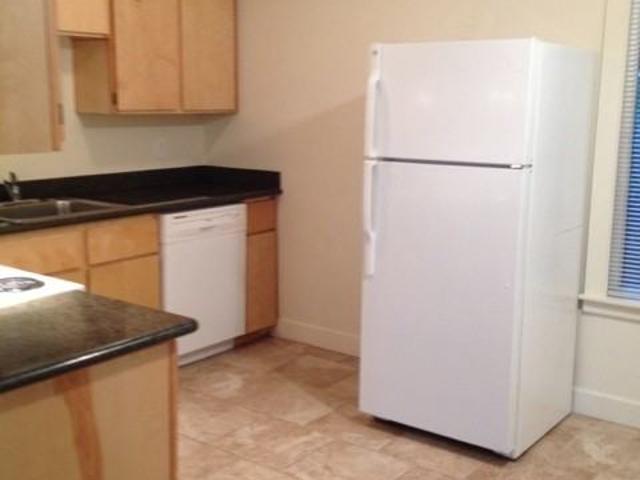 Ainsworth 2 Bedroom Apartment for Rent at 2801 N Ainsworth St, Portland, OR 97217 Arbor Lodge