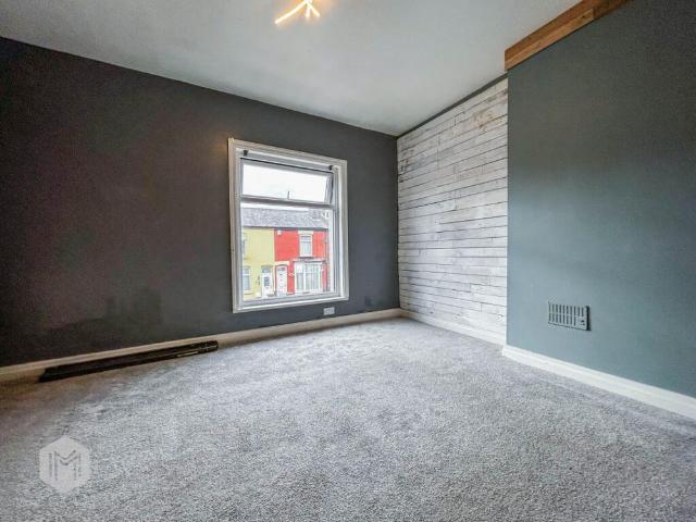 Ainsworth Lane, Bolton, BL2