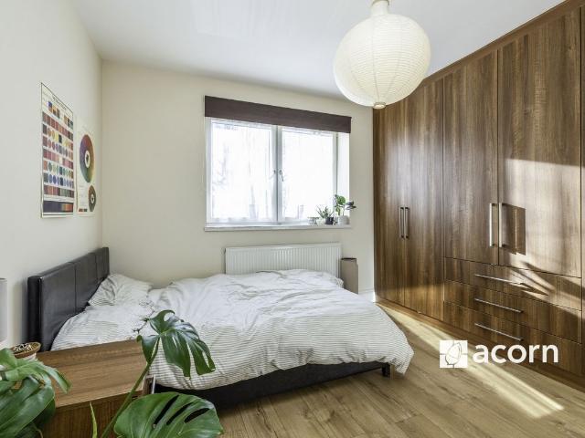 Ainsty Estate, London SE16, Room to rent, £1,200 pcm | PrimeLocation
