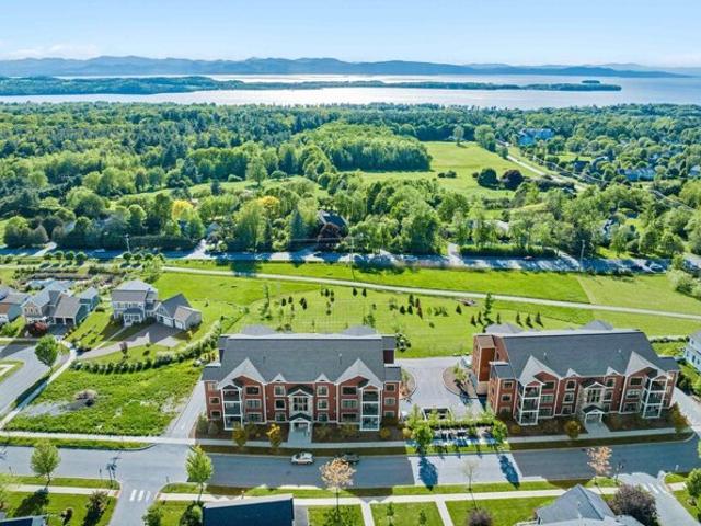 Aiken St Apt,south Burlington, Condo For Sale