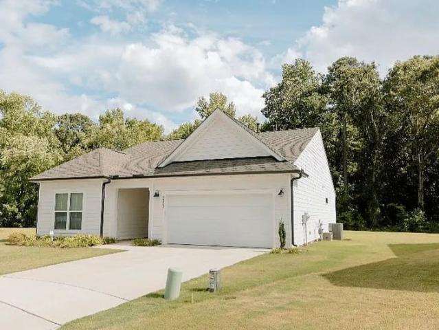 Airy pad in Fuquay Varina
