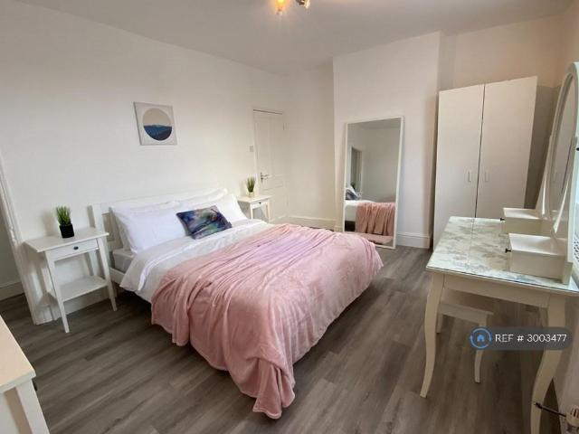Air Balloon Road, Bristol, BS5 4 bed terraced house to rent £2,800 pcm £646 pw