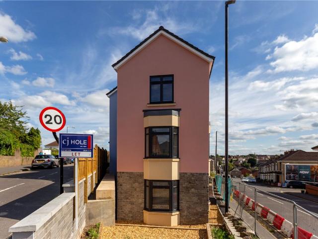 Air Balloon Road, St George, Bristol BS5, 2 bed flat to rent, £1,400 pcm | PrimeLocation