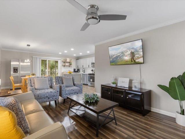 AirBnB‑Quality CoLiving  Only 3 Padmates | Qui