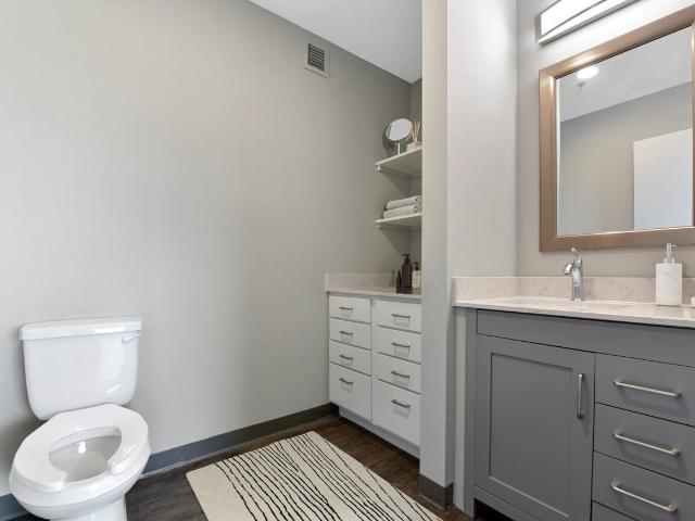 AIRE MSP Apartments Studio Apartment for Rent at 3 Appletree Sq, Bloomington, MN 55425 South Loop
