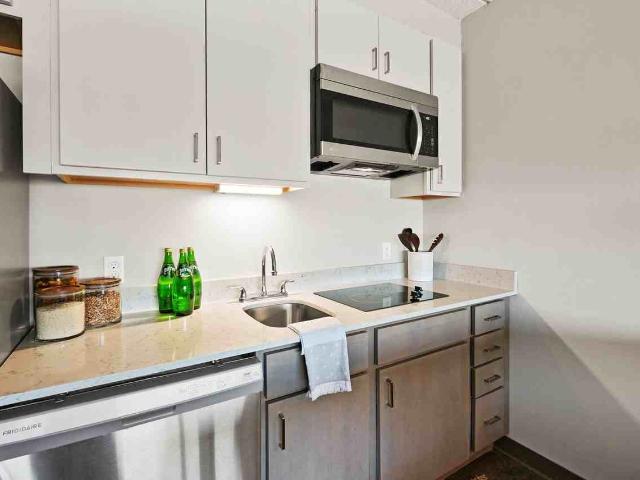 AIRE MSP Apartments 1 Bedroom Apartment for Rent at 3 Appletree Sq, Bloomington, MN 55425 South Loop