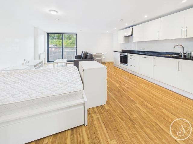 Aire, Cross Green Lane LS9, 1 bed flat to rent, £750 pcm | PrimeLocation