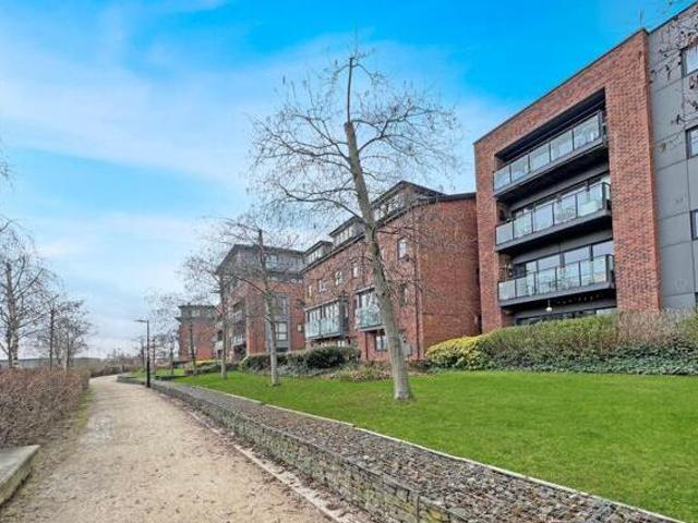 Aire Quay, Leeds City Centre, 2 Bedroom Apartment