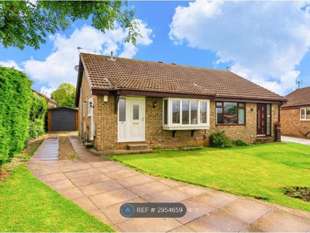 Aire Road, Wetherby LS22, 2 bed bungalow to rent, £1,100 pcm | PrimeLocation