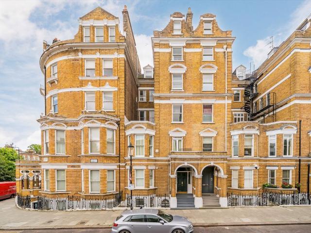 Airlie Gardens, Kensington W8, 2 bed flat to rent, £3,500 pcm | PrimeLocation